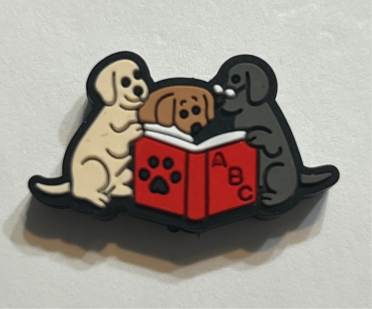 Three Dogs Reading – The Lyon's Paw Print Co.